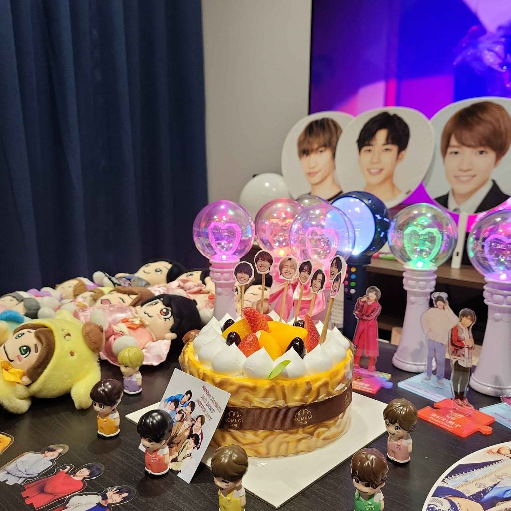 Celebrating Naniwa Danshi’s Debut Anniversary in Malaysia!!